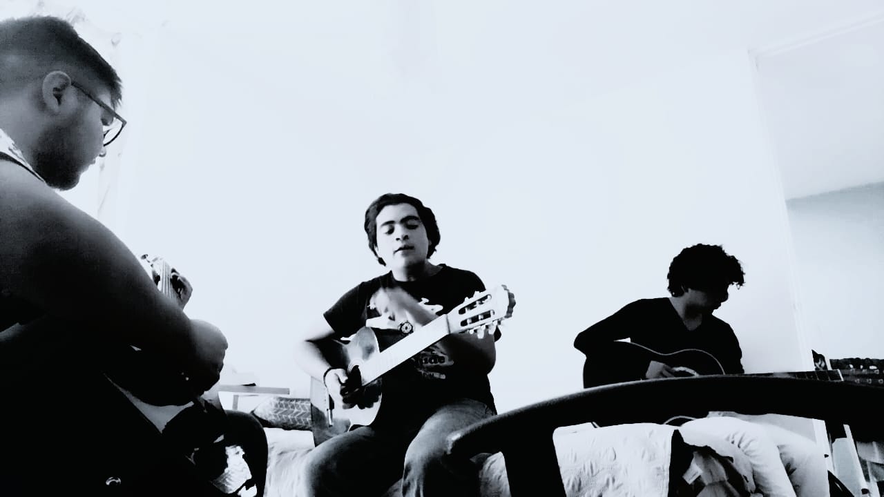 Krash Strings: El viaje nostálgico y su regreso a plataformas - Rock111