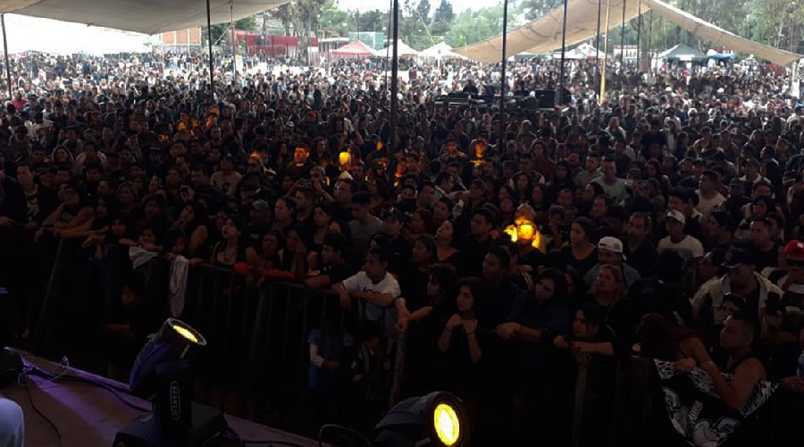 Tocada en Nicolas Romero rotundo éxito - Rock111