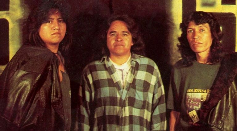 Nace Sam Sam - Rock111